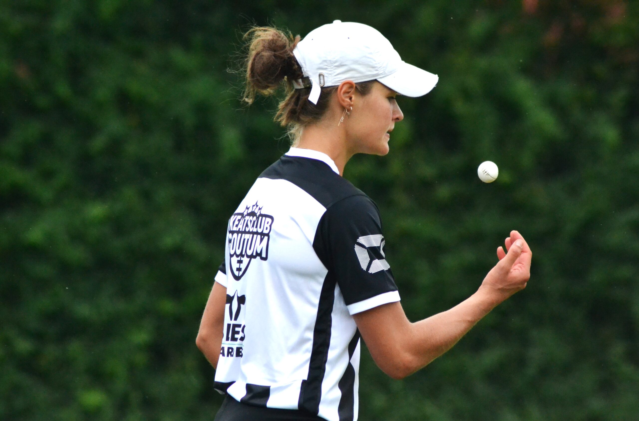 Manon Scheepstra weer terug op de kaatsvelden - Omroep Leeuwarden