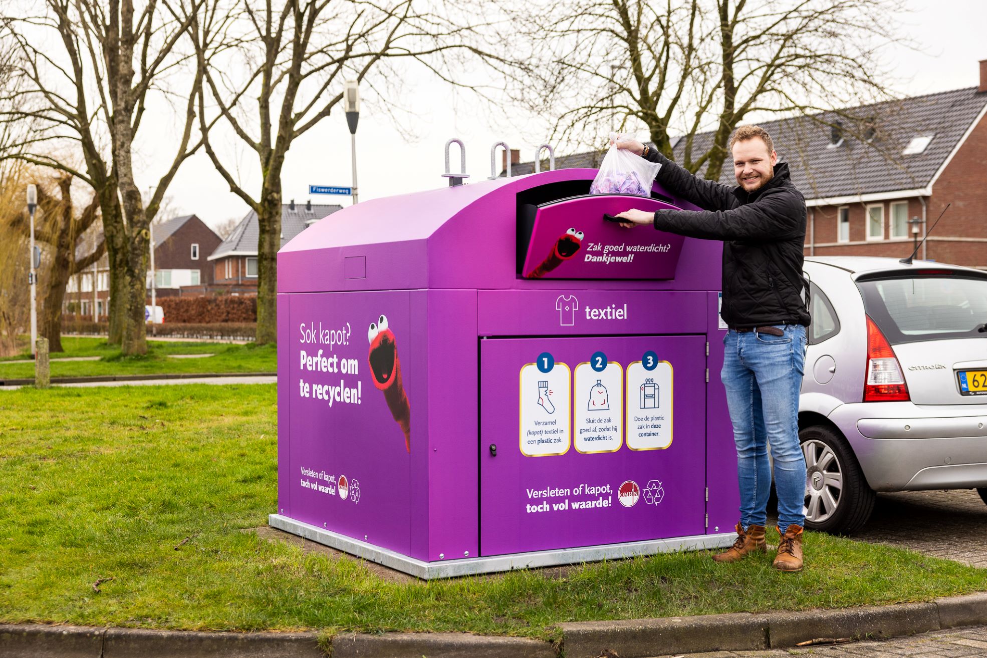 Vijf opvallende textielbakken geplaatst in Leeuwarden - Omroep Leeuwarden