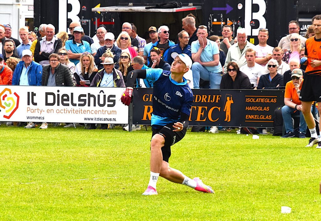 Van Zwieten, Steenstra en Minnesma winnen Eise Eisinga Partij - Omroep ...